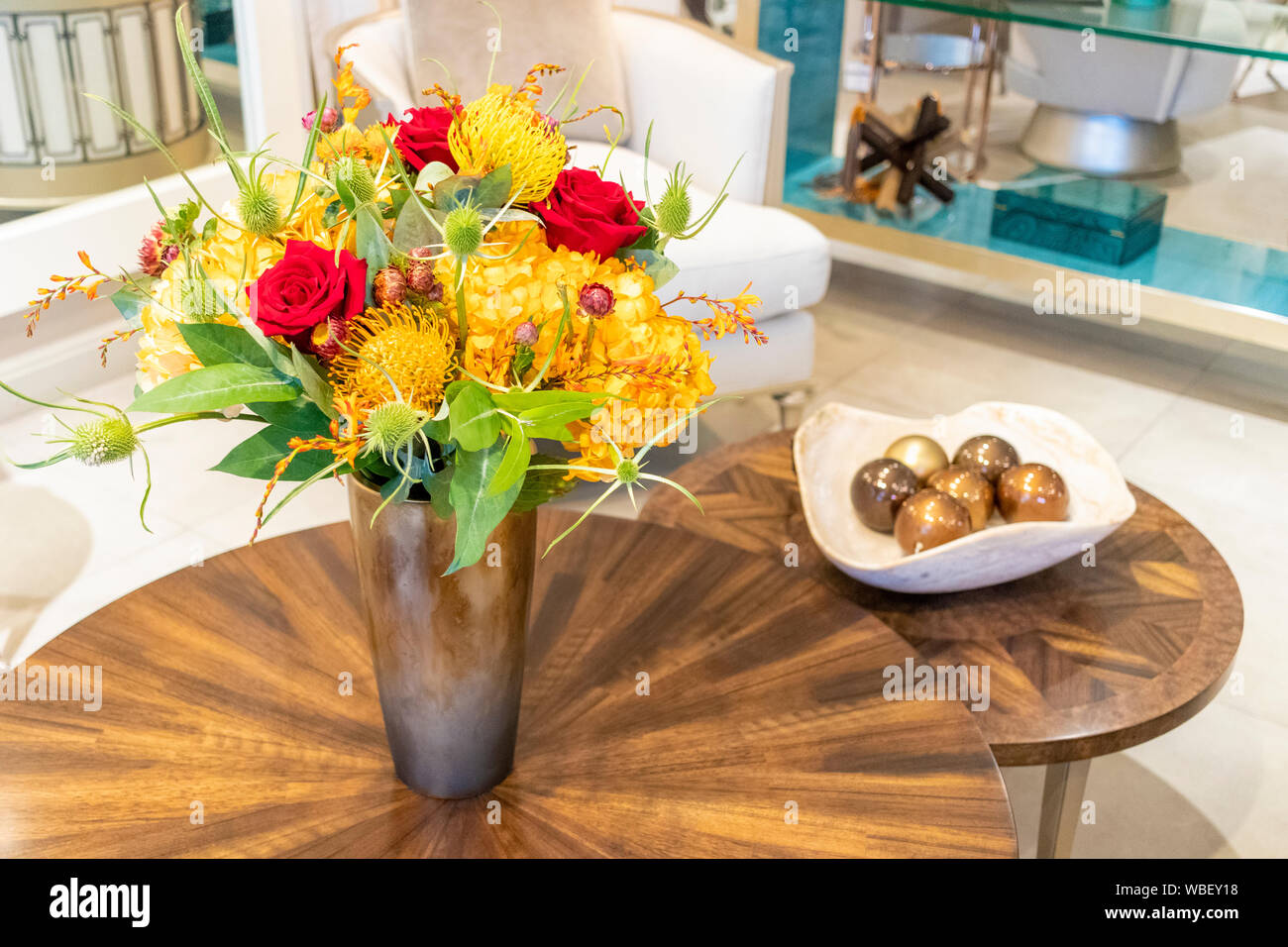 Decorating house design hi-res stock photography and images - Alamy