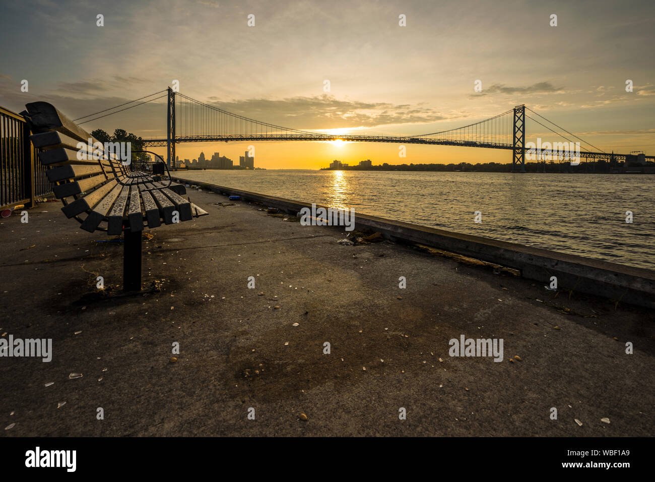 Sunrise at Ambassador bridge on Detroit river Stock Photo - Alamy