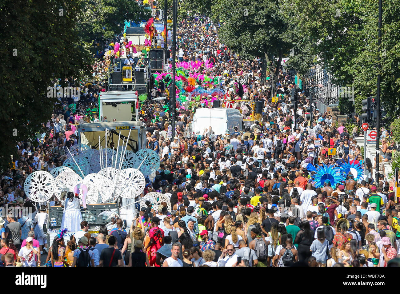 Crowd of revellers during the 2019 Notting Hill Carnival, Europe's ...
