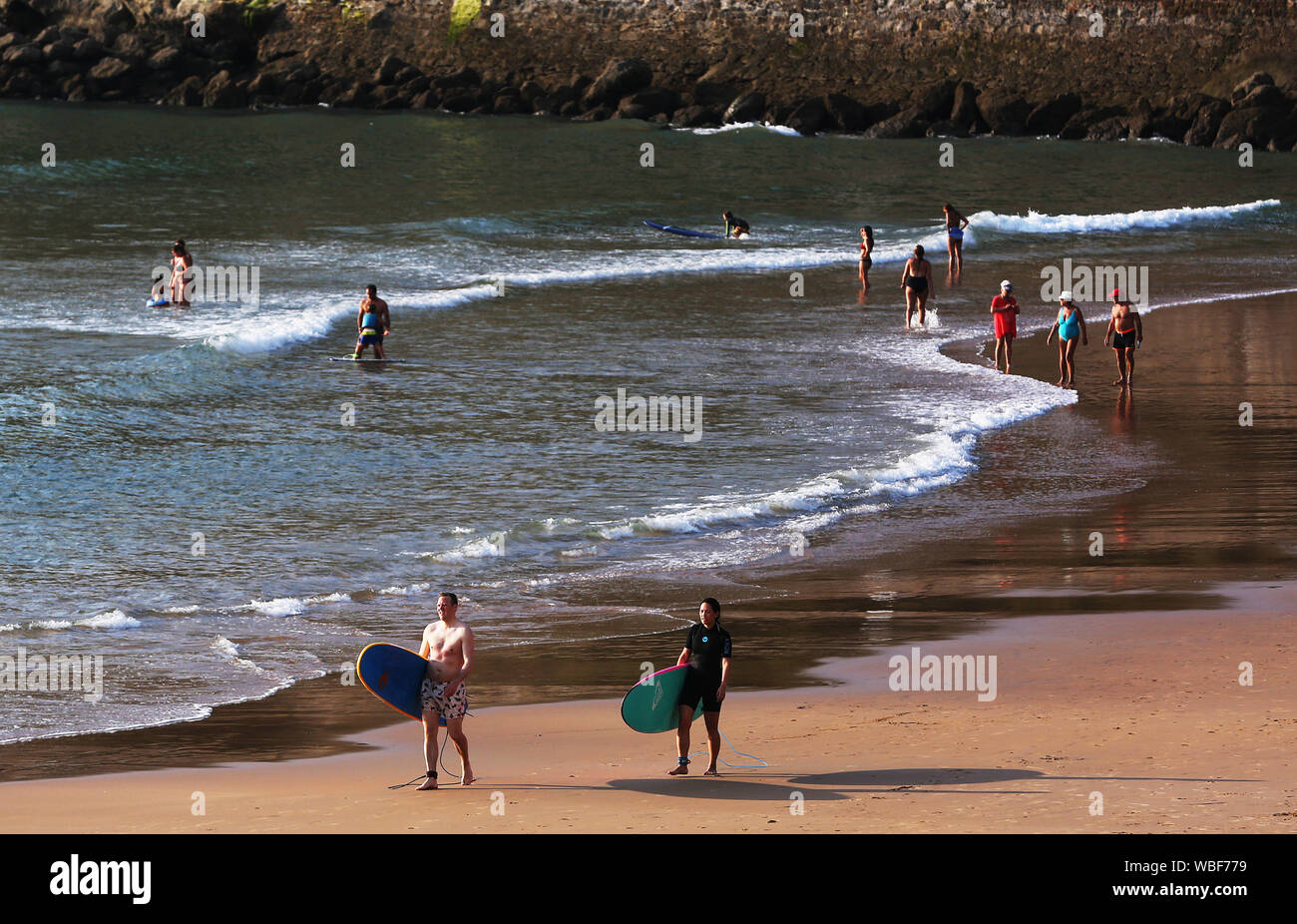Biarritz, France. 26th Aug, 2019. People enjoy their time on the beach ...