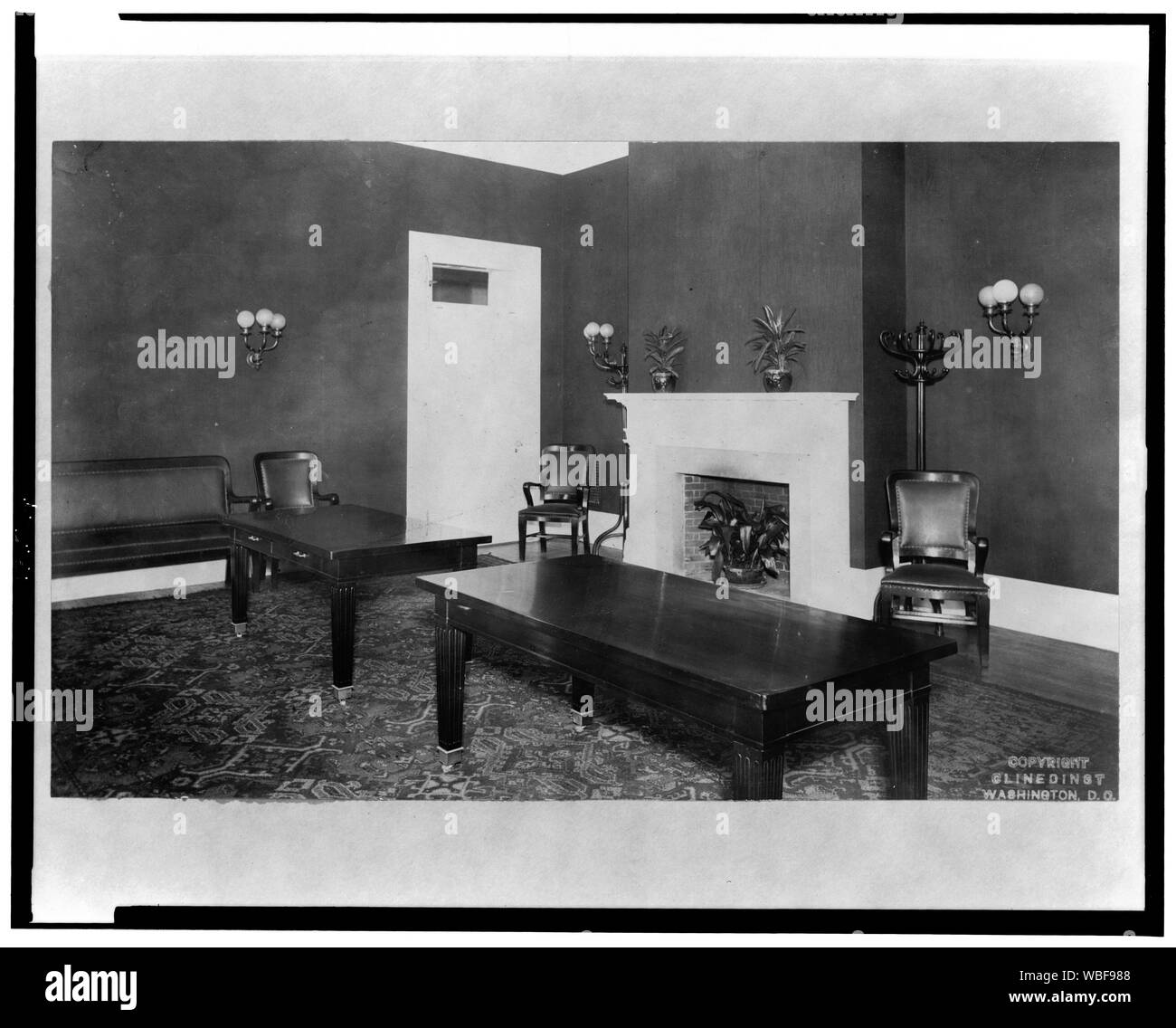 Historical view house in Cut Out Stock Images & Pictures - Alamy