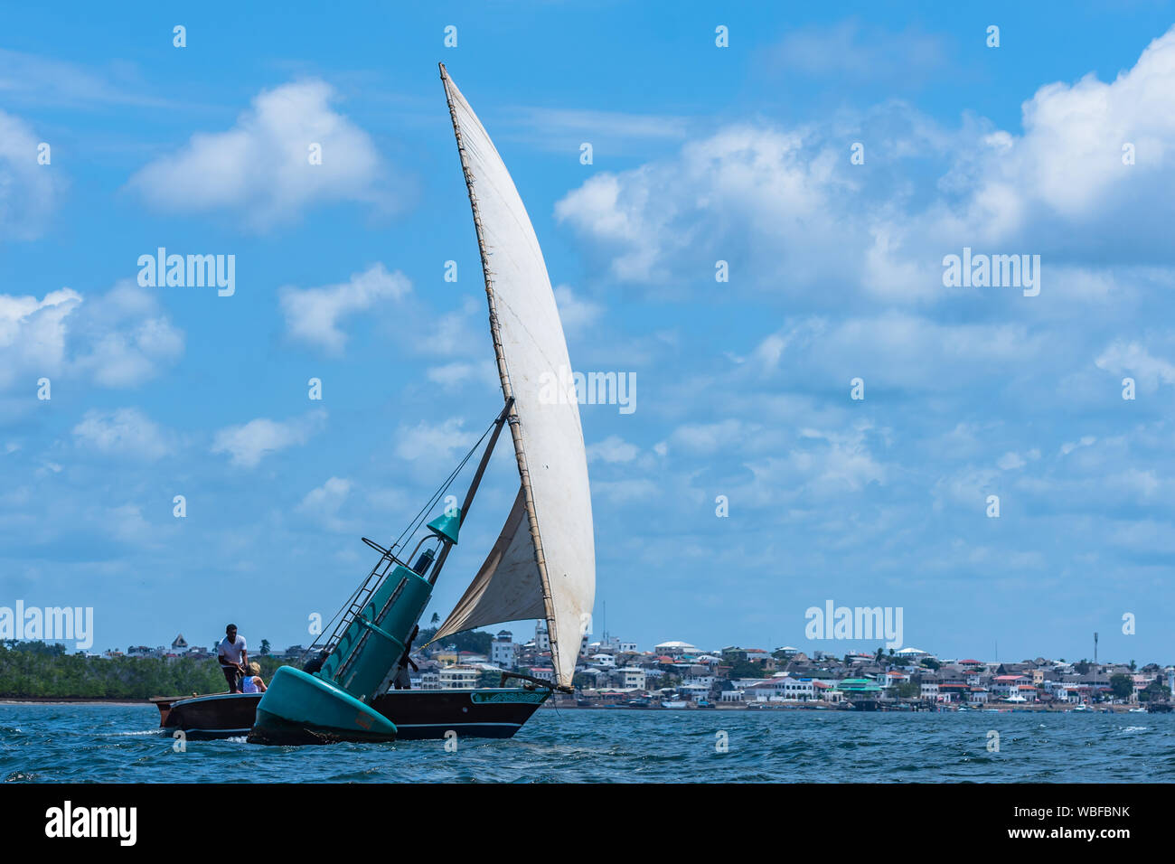 Old dhow hi-res stock photography and images - Alamy