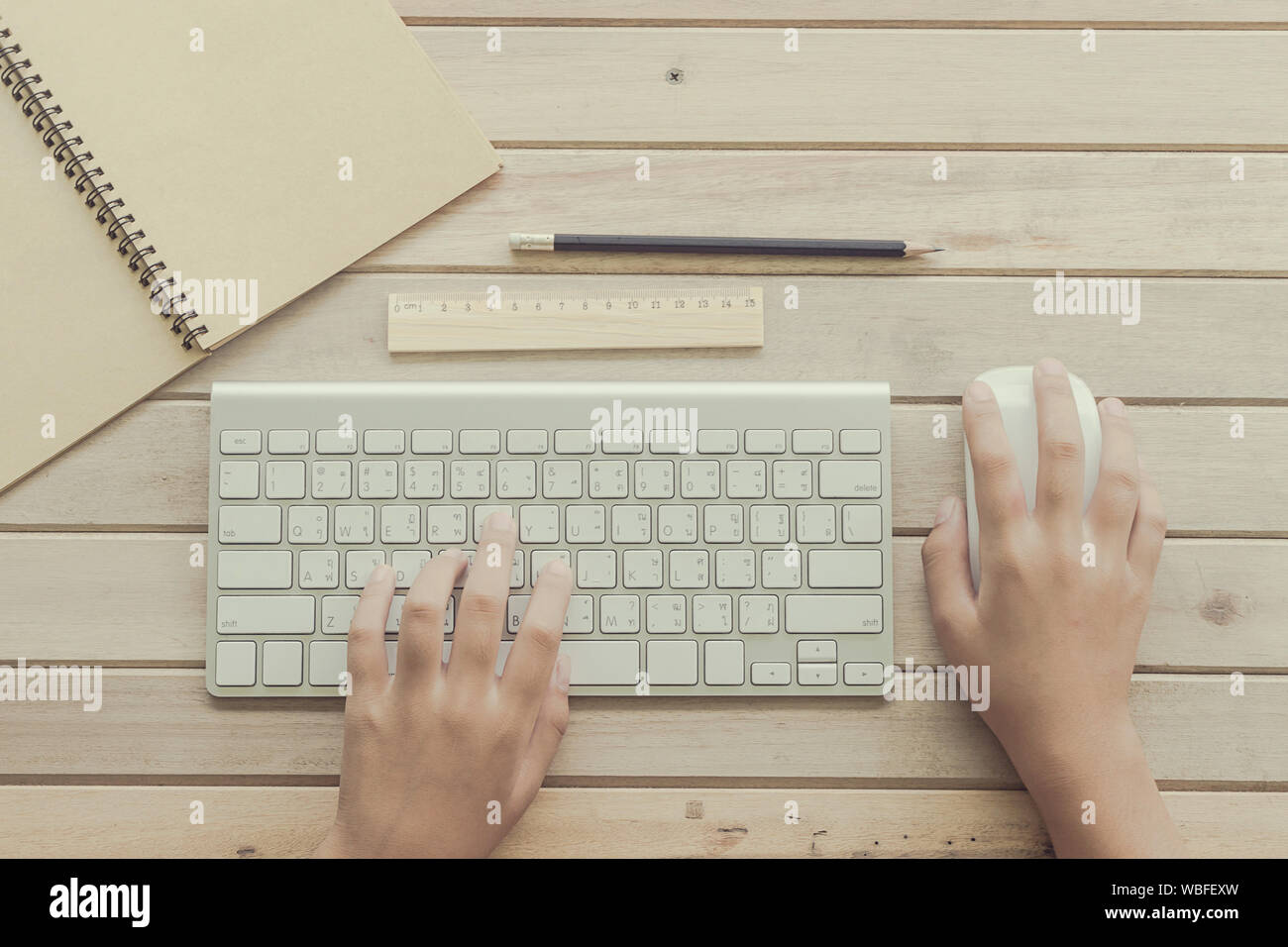 White mouse only hi-res stock photography and images - Alamy