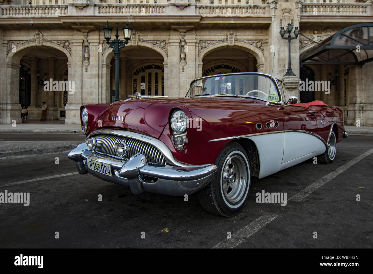 Red buick hi-res stock photography and images - Alamy