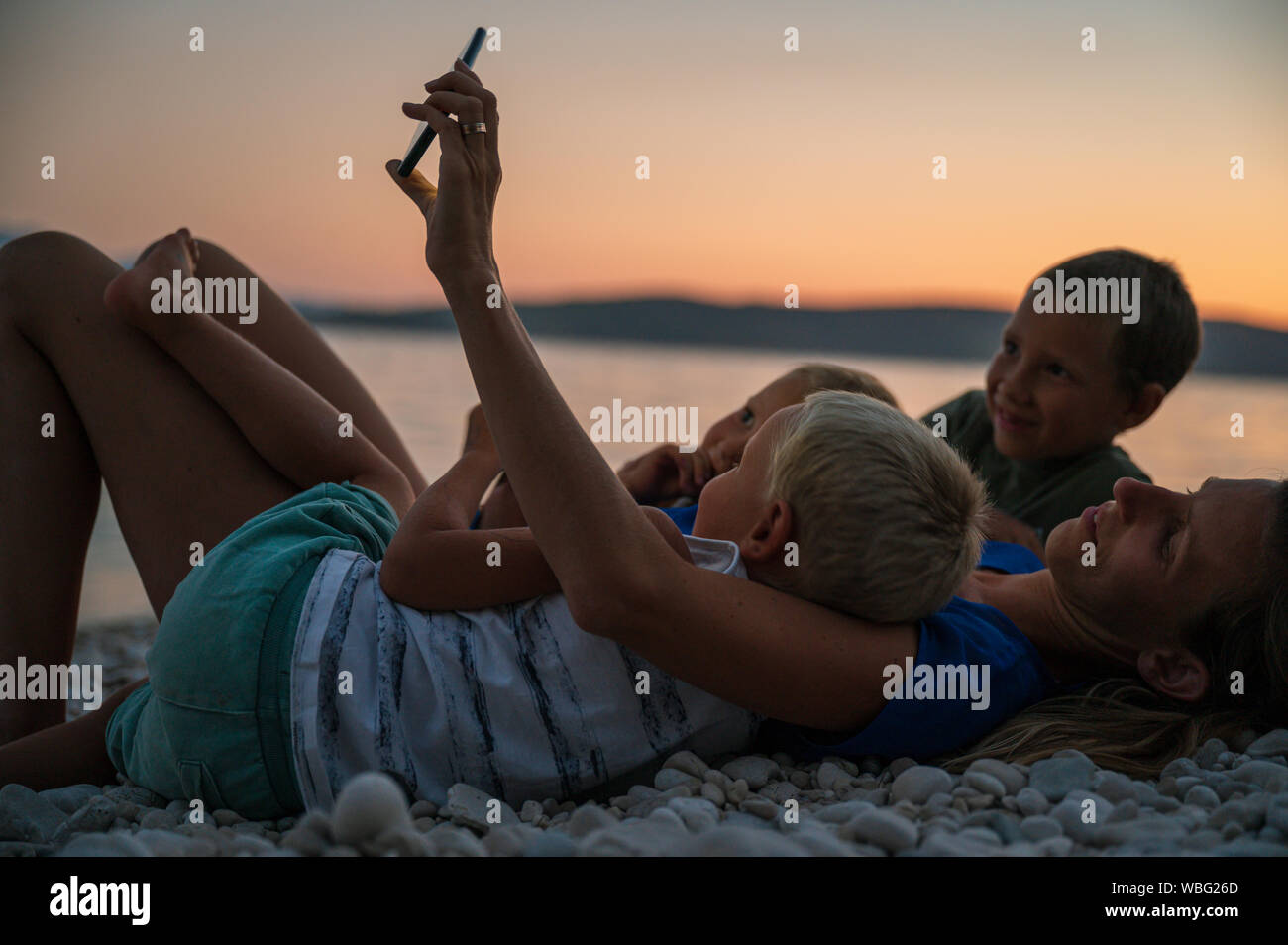 Pebble screen hi-res stock photography and images - Alamy