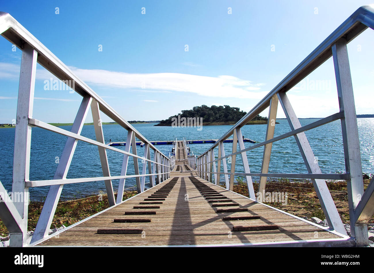 Pier dam hi-res stock photography and images - Alamy