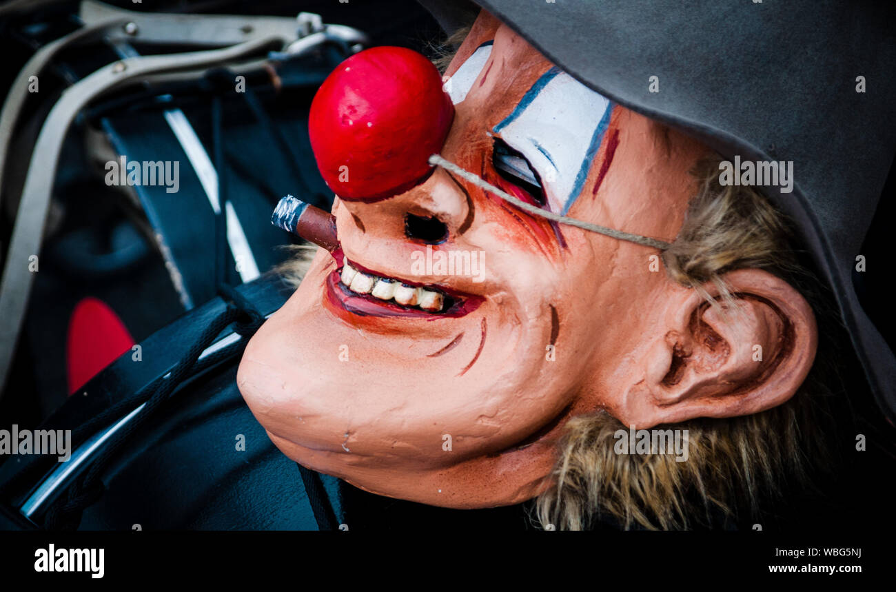 Clown mask hi-res stock photography and images - Alamy
