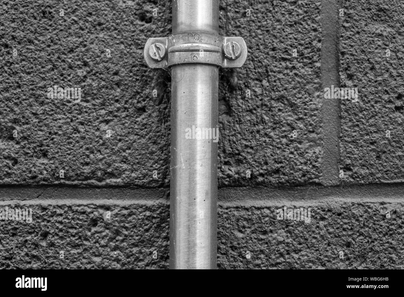 Wall clamp hi-res stock photography and images - Alamy