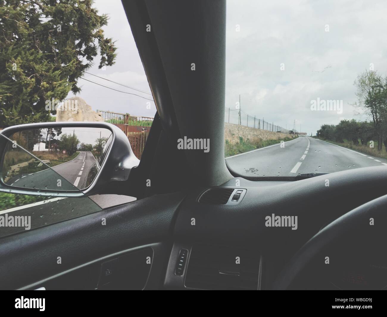 Road side view hi-res stock photography and images - Alamy