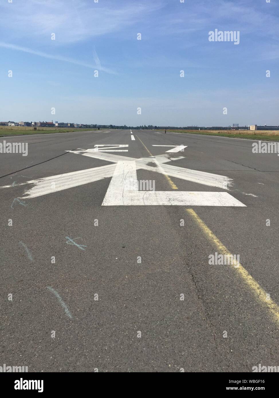 Airport runway marking hi-res stock photography and images - Alamy