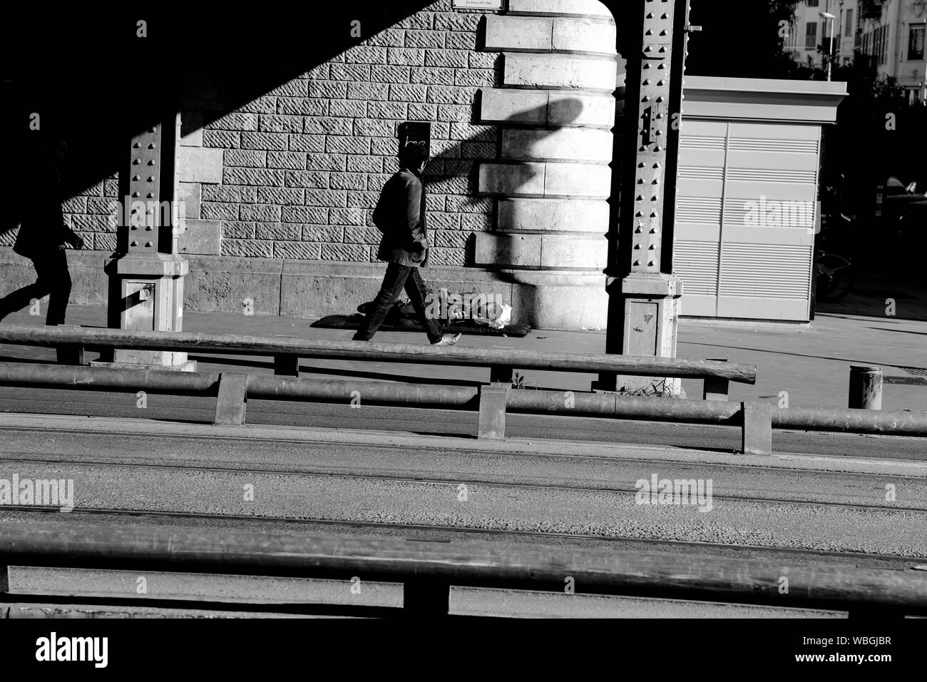 Guard railing hi-res stock photography and images - Alamy