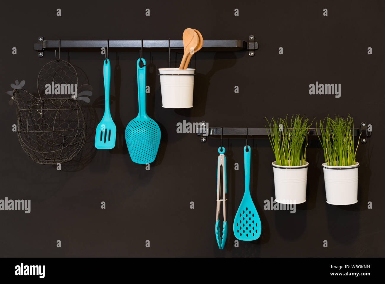 Kitchen utensils hi-res stock photography and images - Alamy