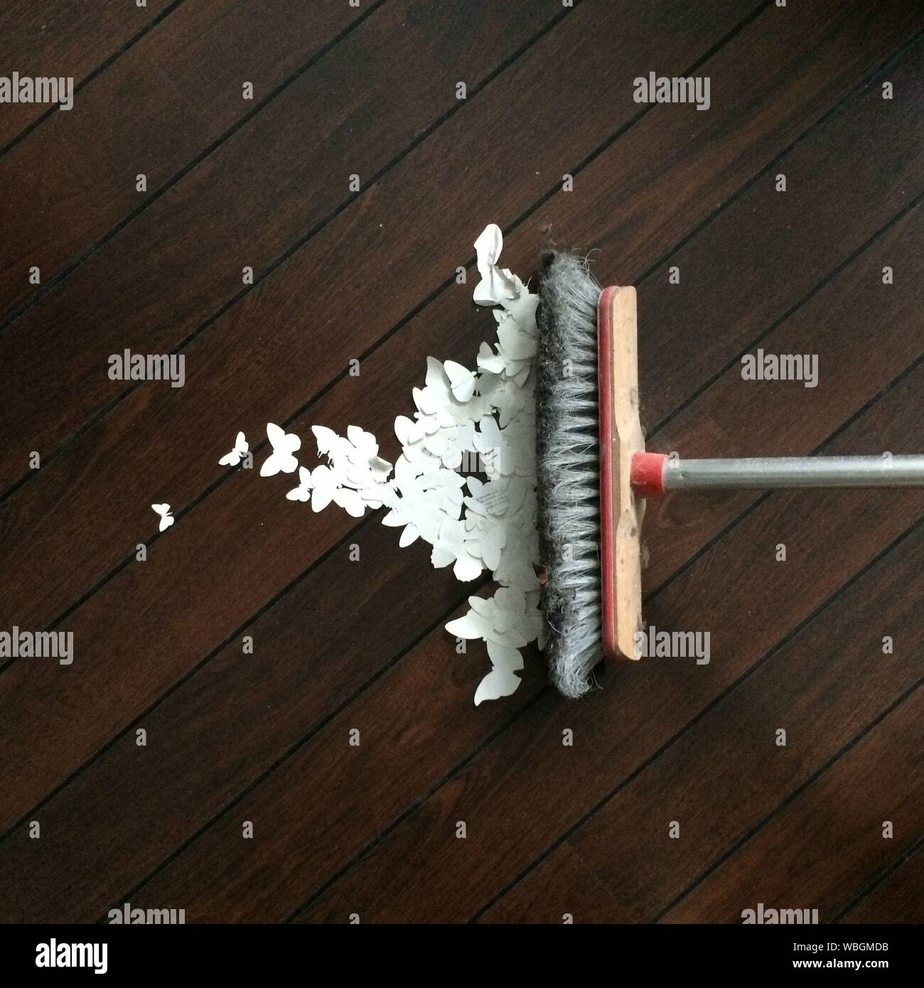Sweeping paper hi-res stock photography and images - Alamy