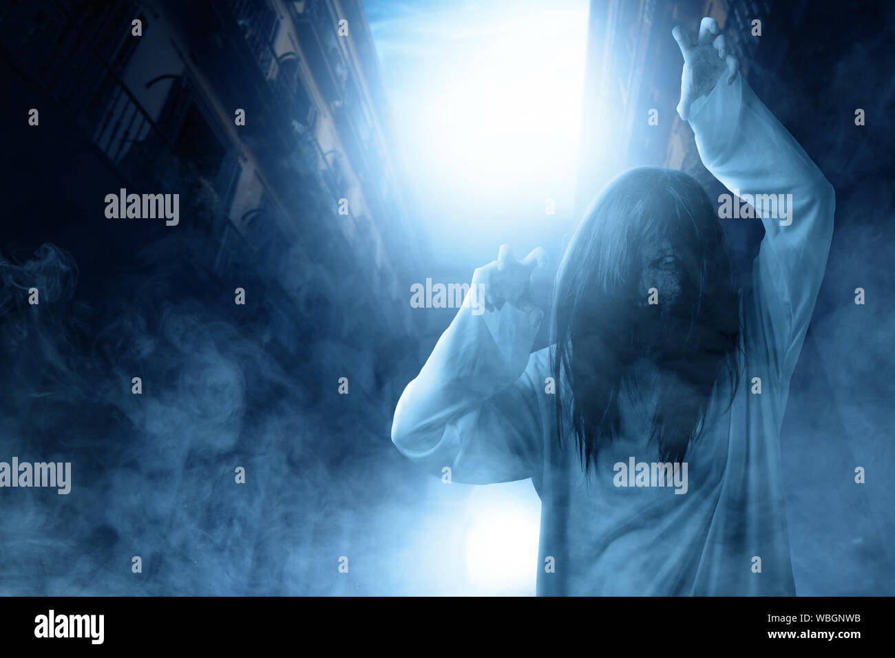 Creepy ghost hands hi-res stock photography and images - Alamy