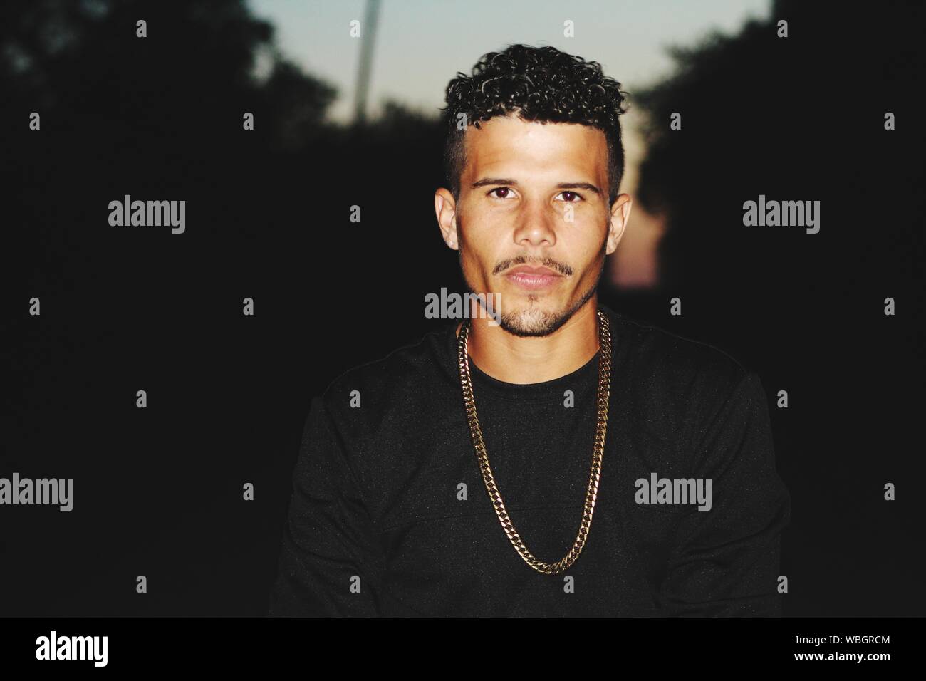 Man staring sunset hi-res stock photography and images - Alamy