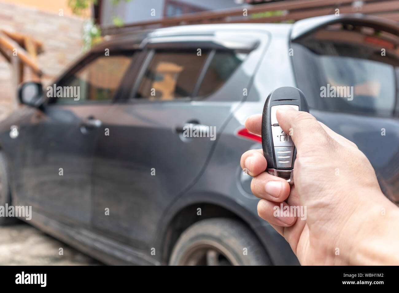 Man opening door woman car hi-res stock photography and images - Alamy