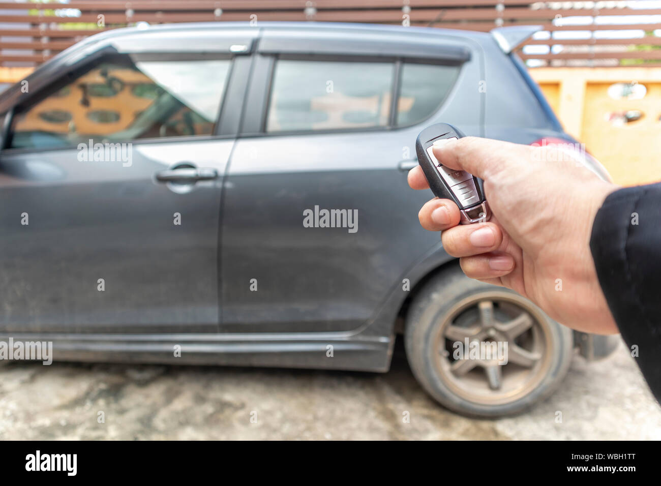 Man hand pushing door hi-res stock photography and images - Alamy