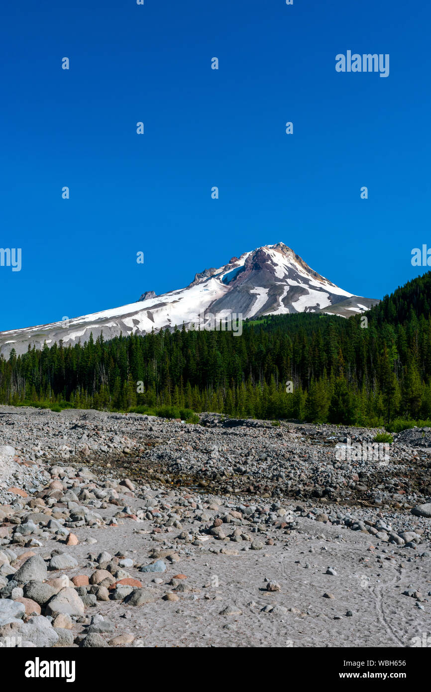 Majestic Mount Hood Standing Tall, Oregon Stock Photo - Alamy