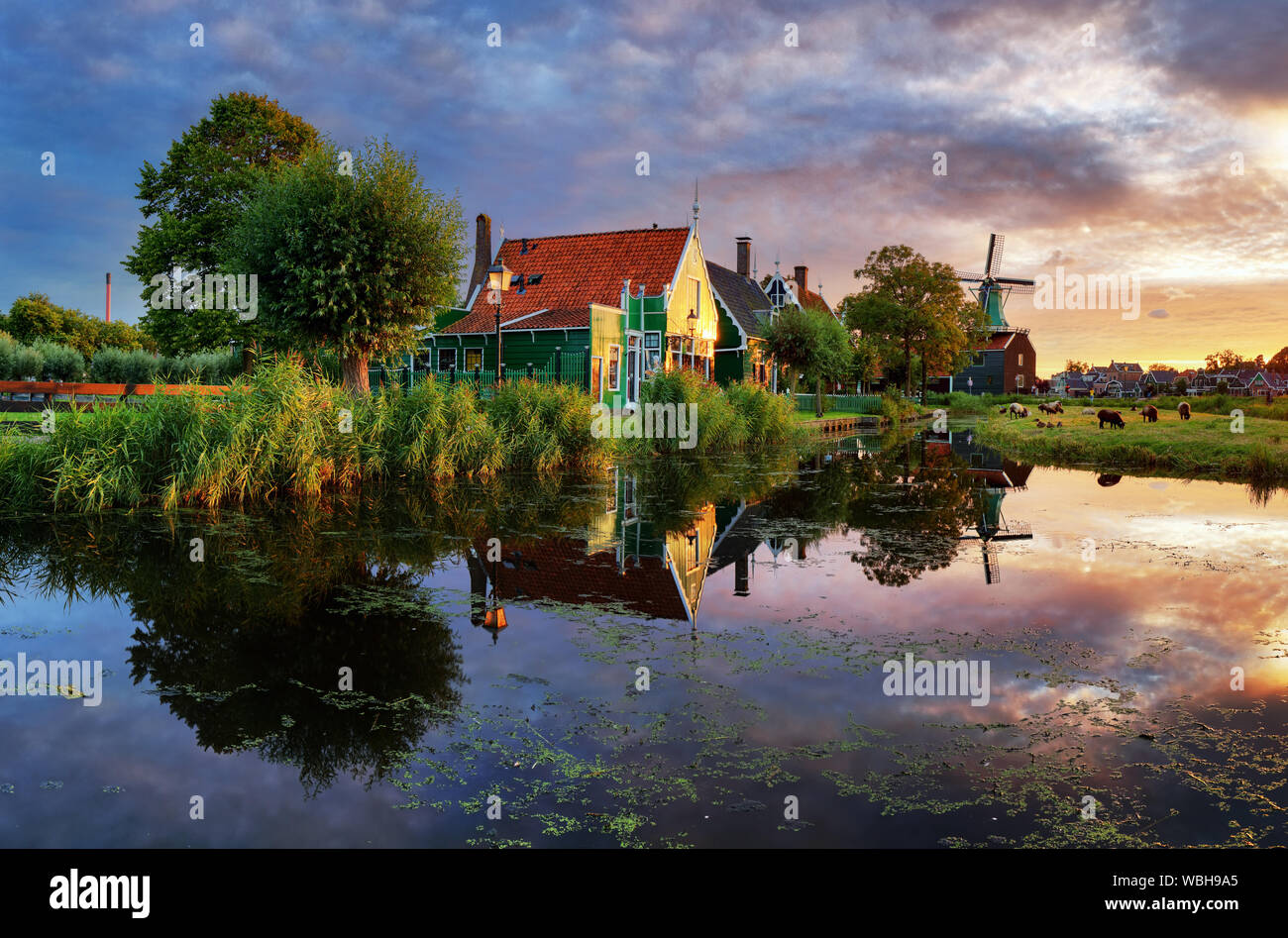 Zaanse schans netherlands panorama hi-res stock photography and images ...