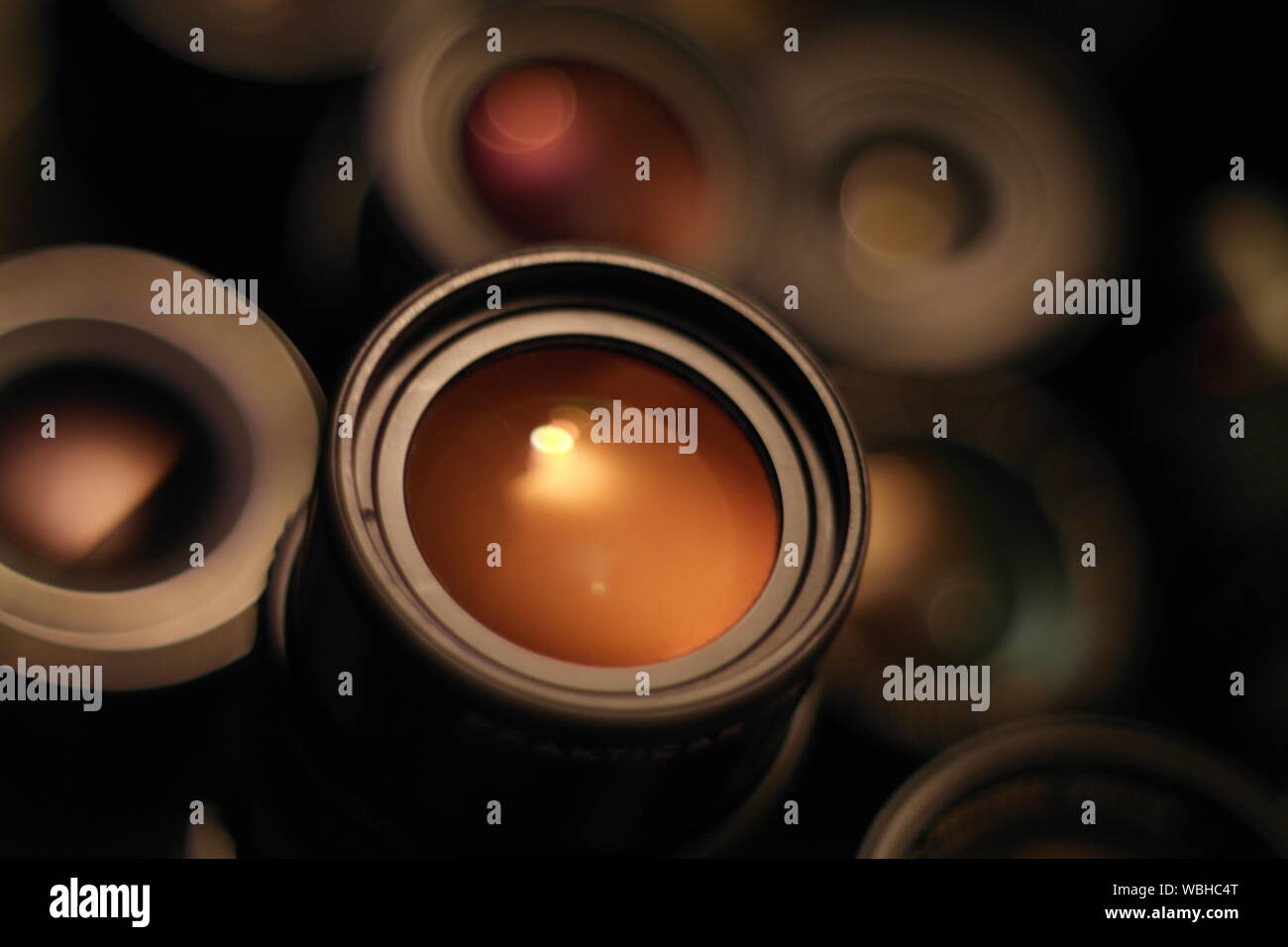 Circle lenses hi-res stock photography and images - Alamy