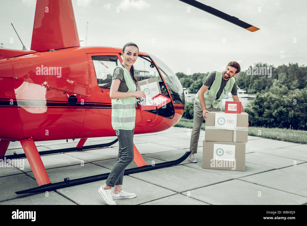Humanitarian workers hi-res stock photography and images - Alamy