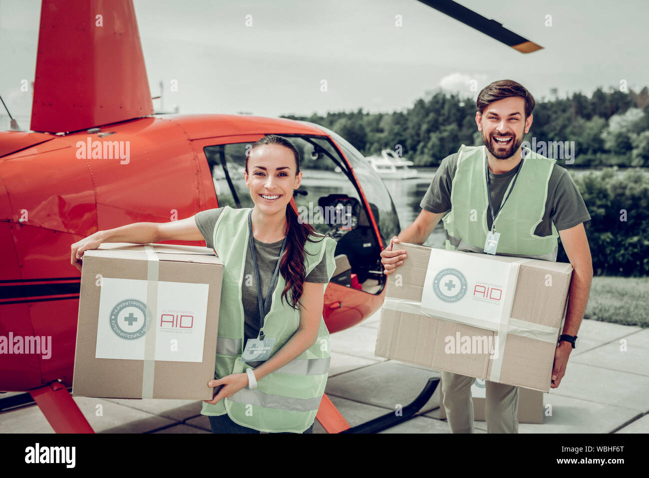 Humanitarian workers hi-res stock photography and images - Alamy