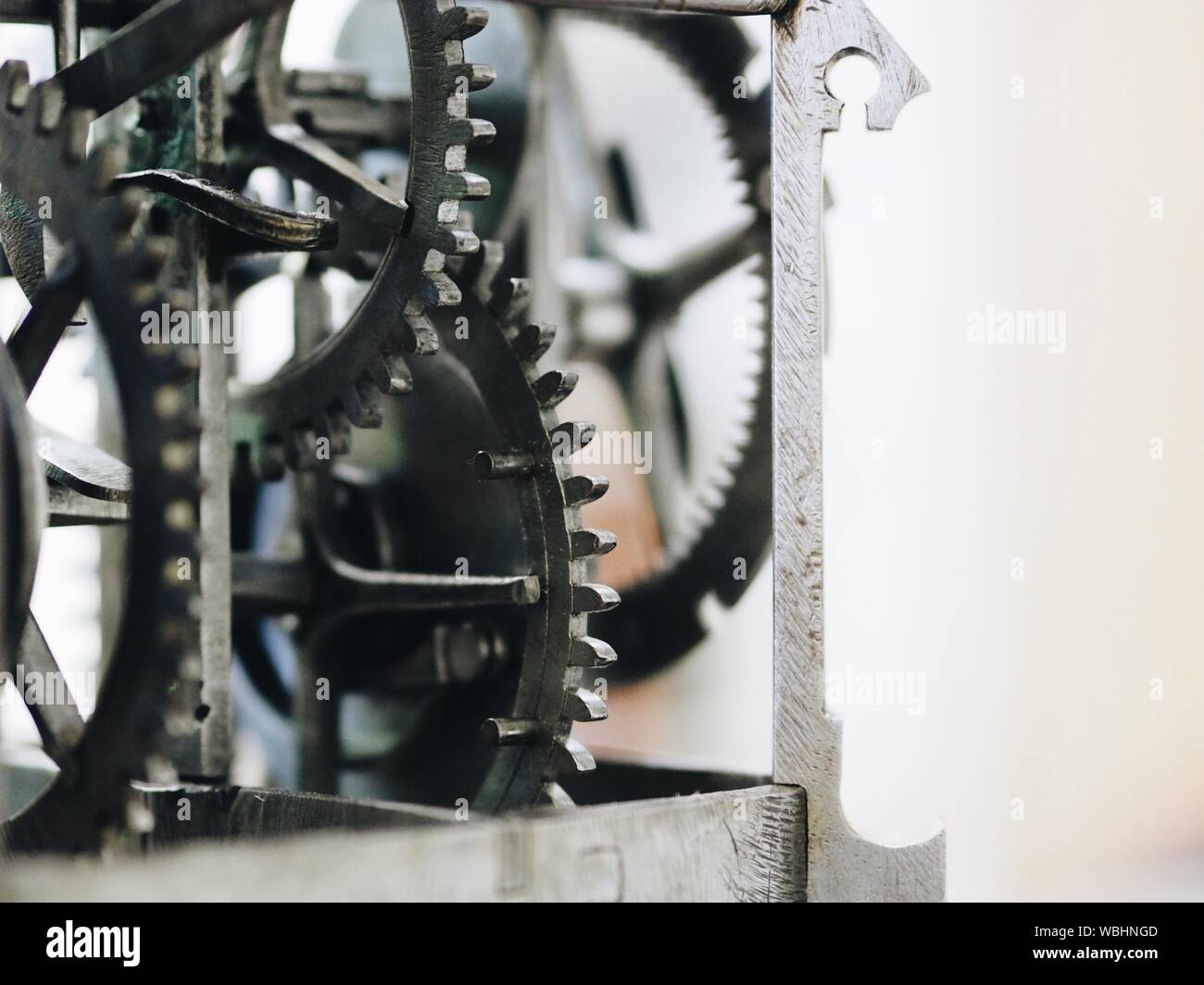 Gear clock hi-res stock photography and images - Alamy