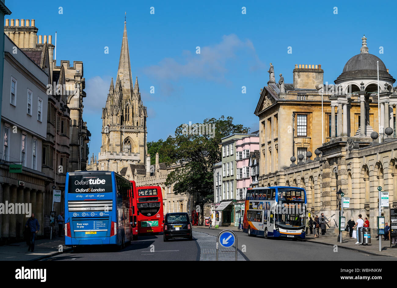 Pparking hi-res stock photography and images - Alamy