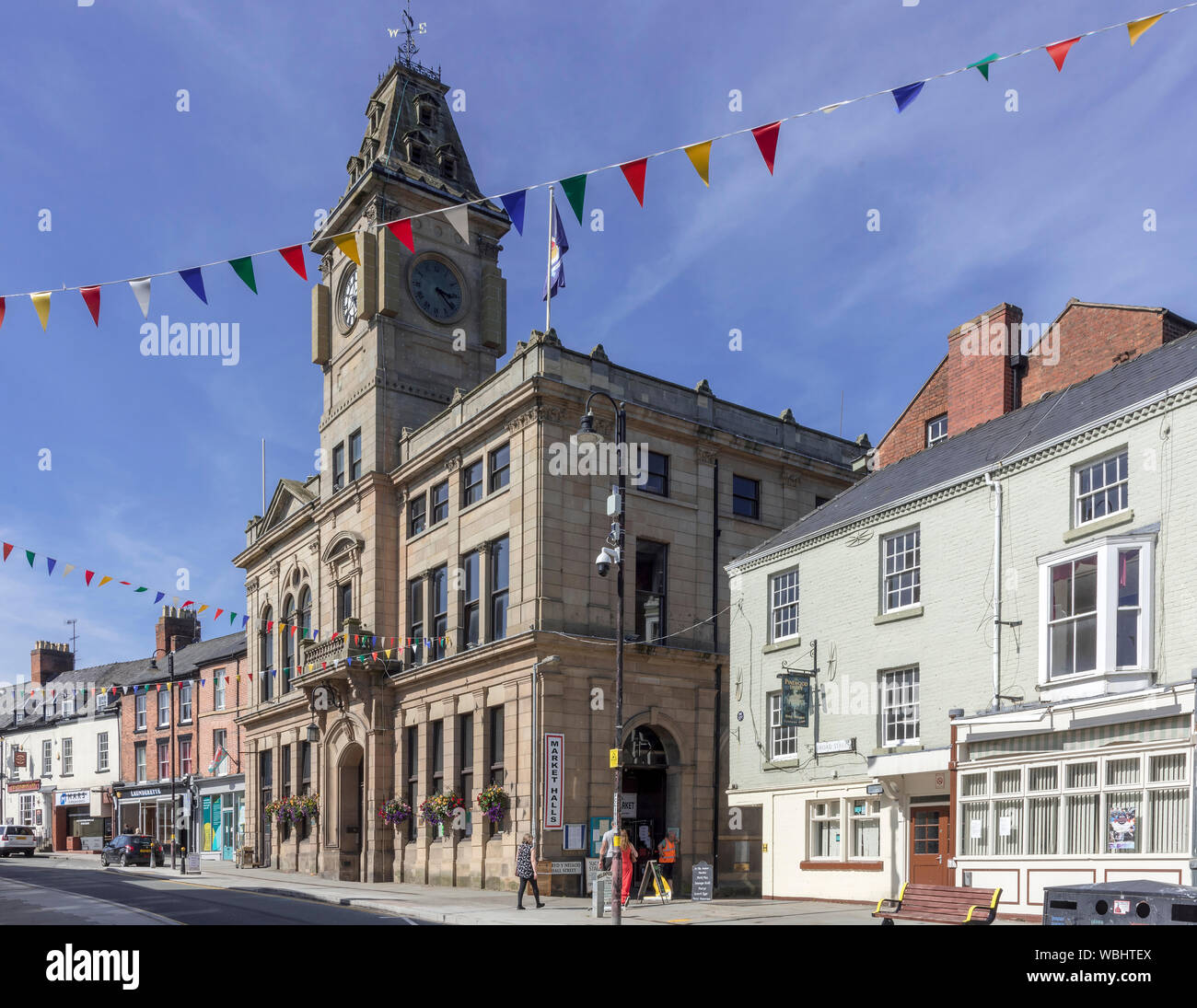 Welshpool town hall hi-res stock photography and images - Alamy
