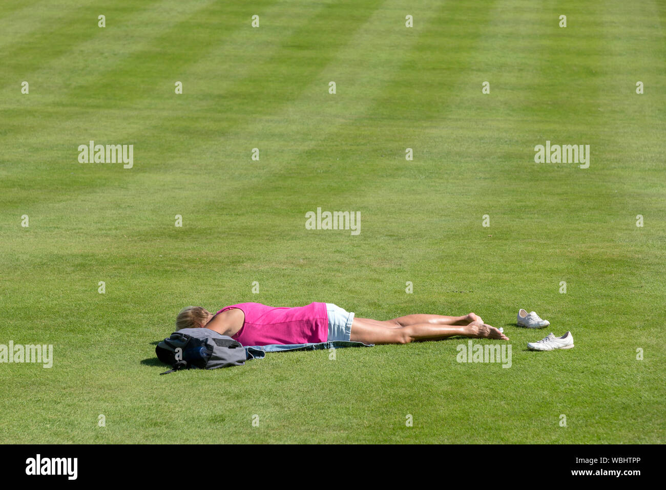 Sunbathing summers hi-res stock photography and images - Alamy
