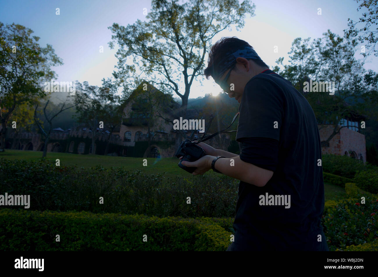 Indian using camera hi-res stock photography and images - Alamy