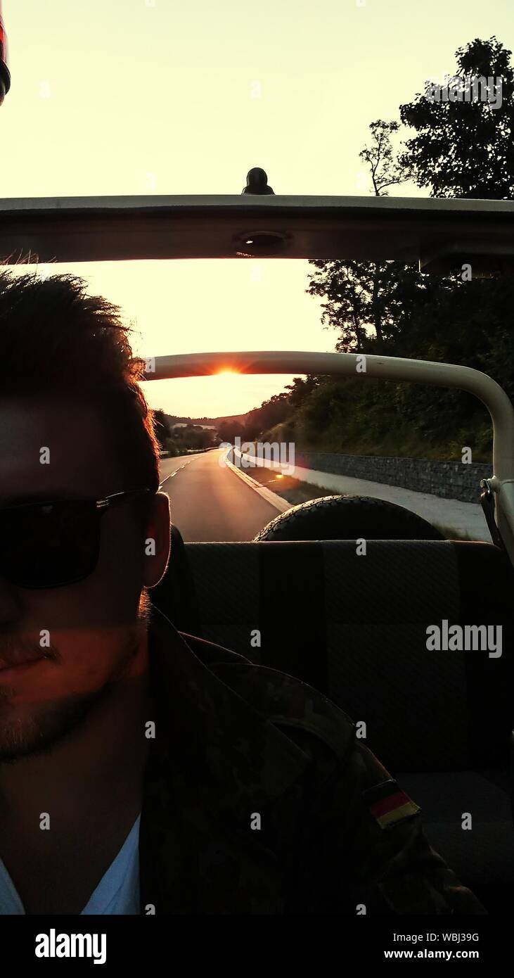 Man driving jeep hi-res stock photography and images - Alamy
