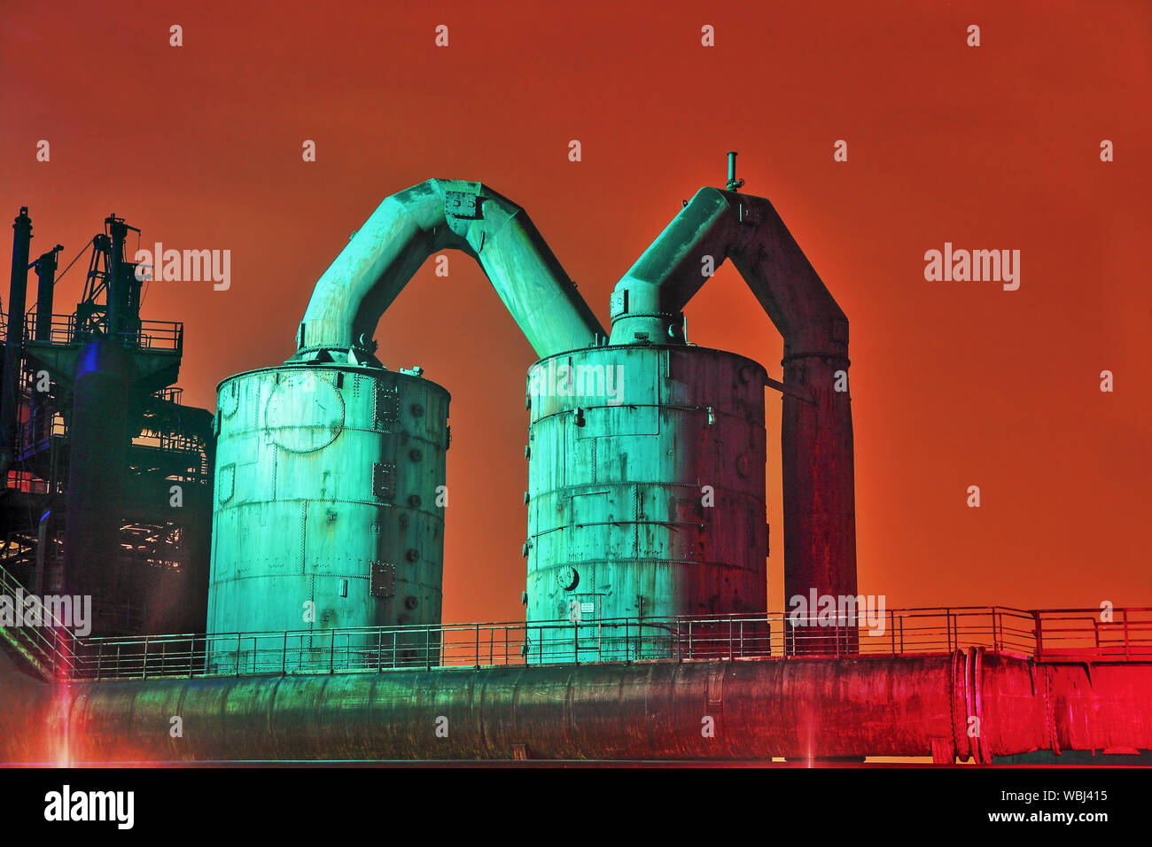 Industrial Units Unit High Resolution Stock Photography and Images - Alamy