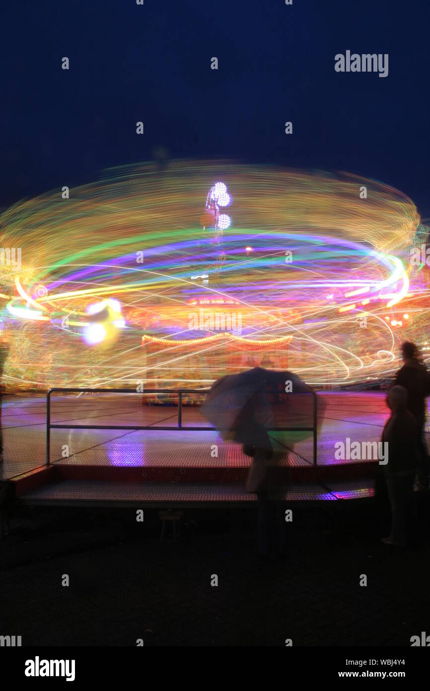 The three spinning women hi-res stock photography and images - Alamy