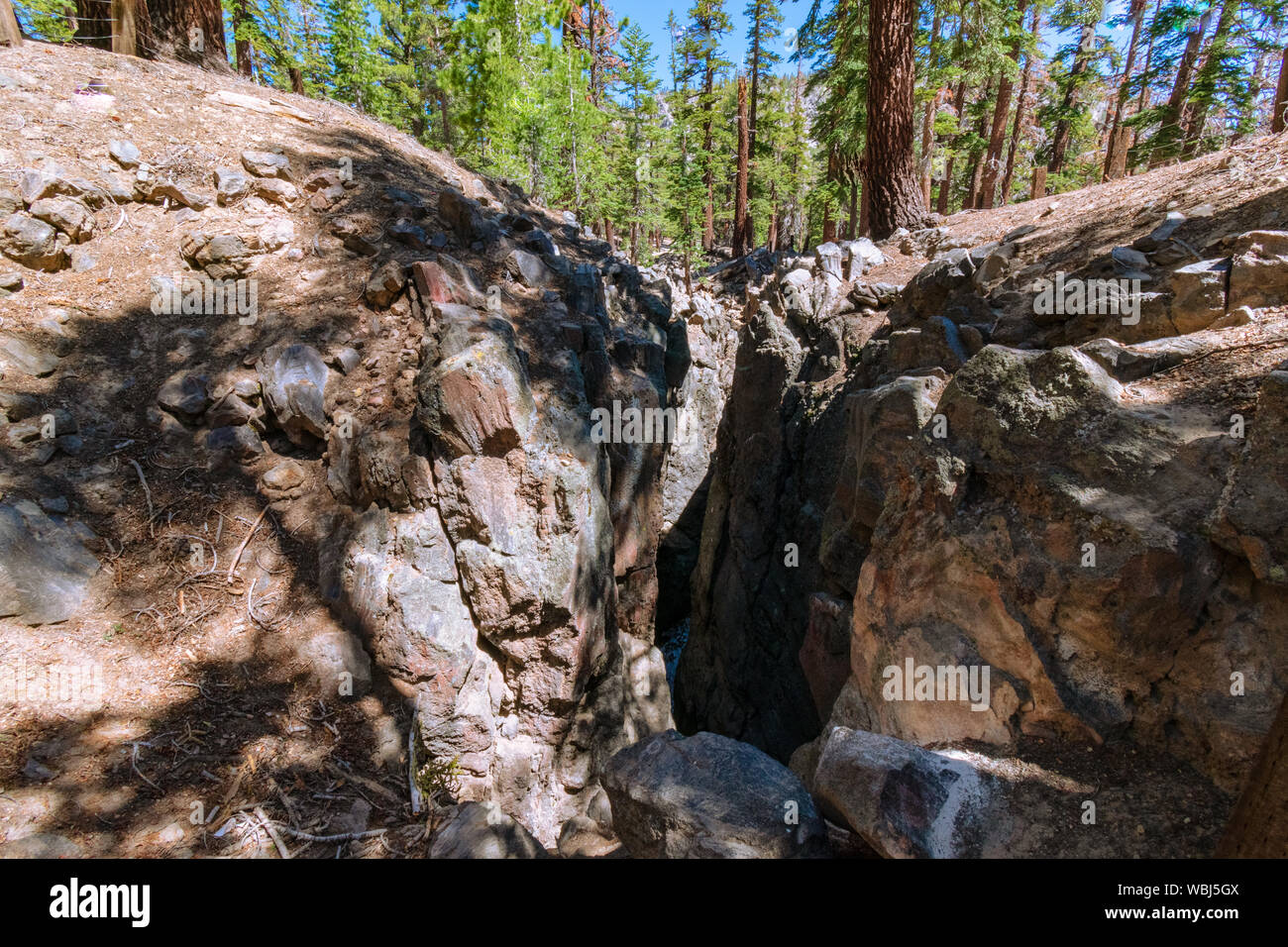 Inyo National Forest Earthquake Fault Stock Photo - Alamy
