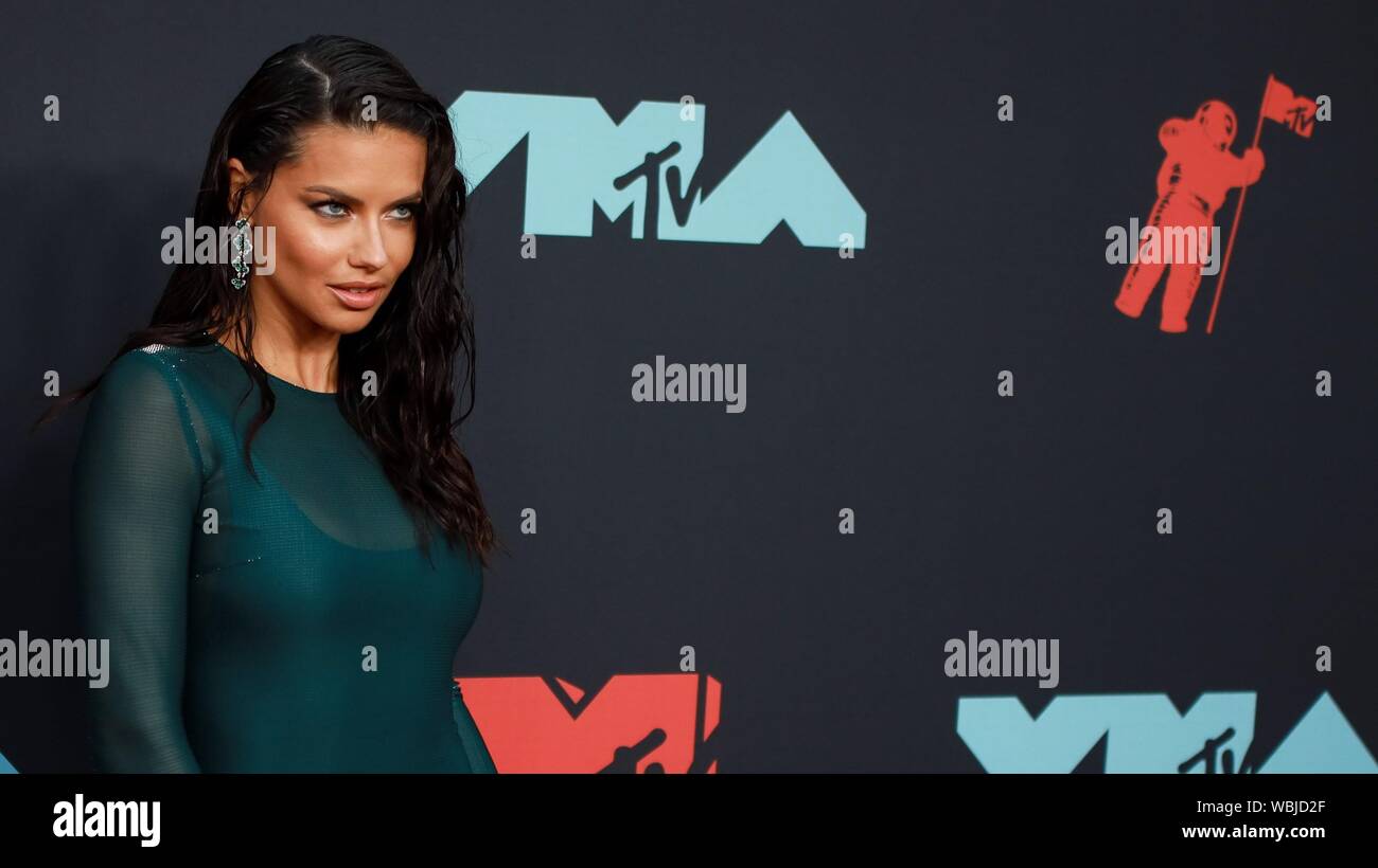 Newark, NJ, USA. 26th Aug, 2019. at arrivals for 2019 MTV Video Music ...