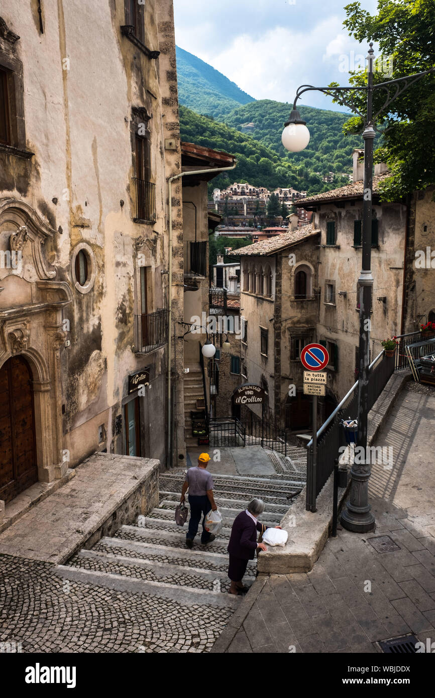 Scanno cuore hi-res stock photography and images - Alamy