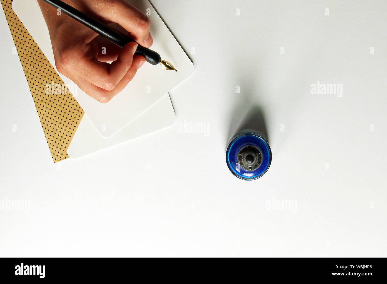 Envelope hand writing hi-res stock photography and images - Alamy