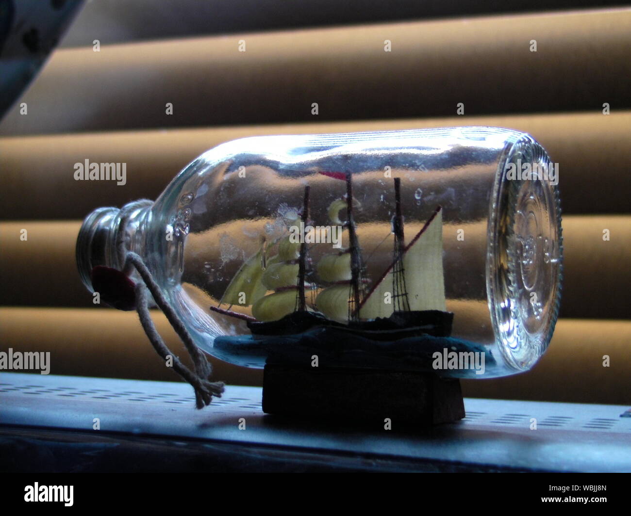 Ship bottle hi-res stock photography and images - Alamy