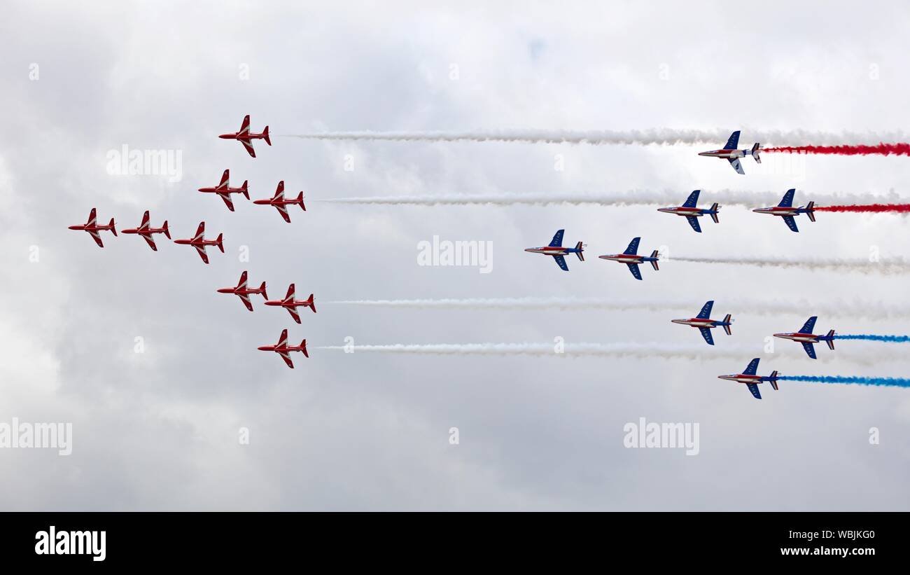 Concorde and red arrows hi-res stock photography and images - Alamy