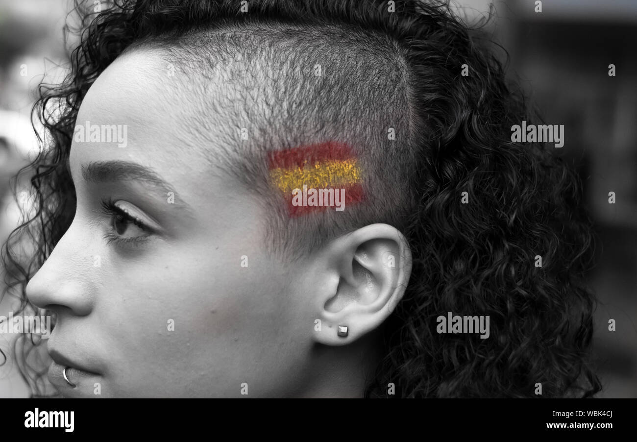 Flag on head hi-res stock photography and images - Alamy