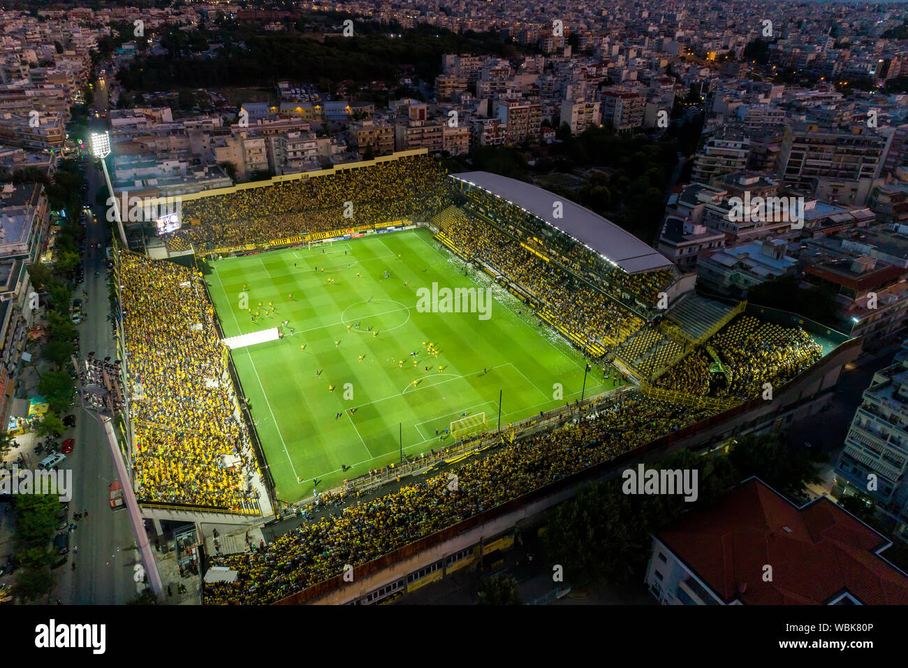 Full football stadium hi-res stock photography and images - Alamy
