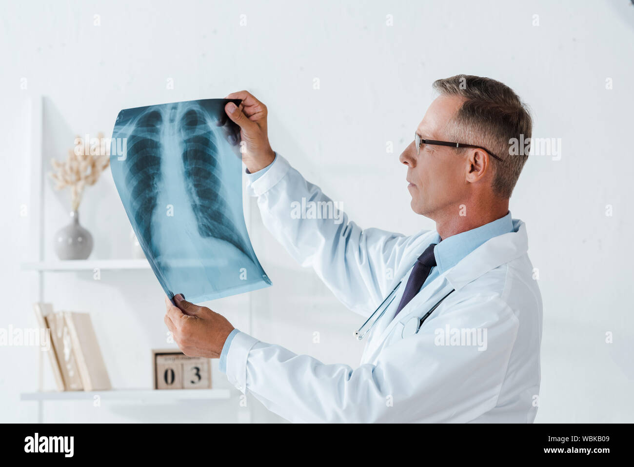 Serious doctor looking ray hi-res stock photography and images - Alamy