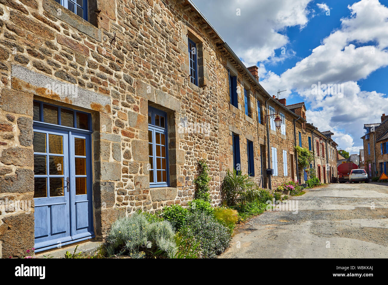 Alley alleyway architecture brittany hi-res stock photography and ...