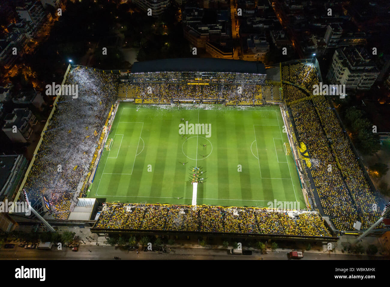 Full football stadium hi-res stock photography and images - Alamy