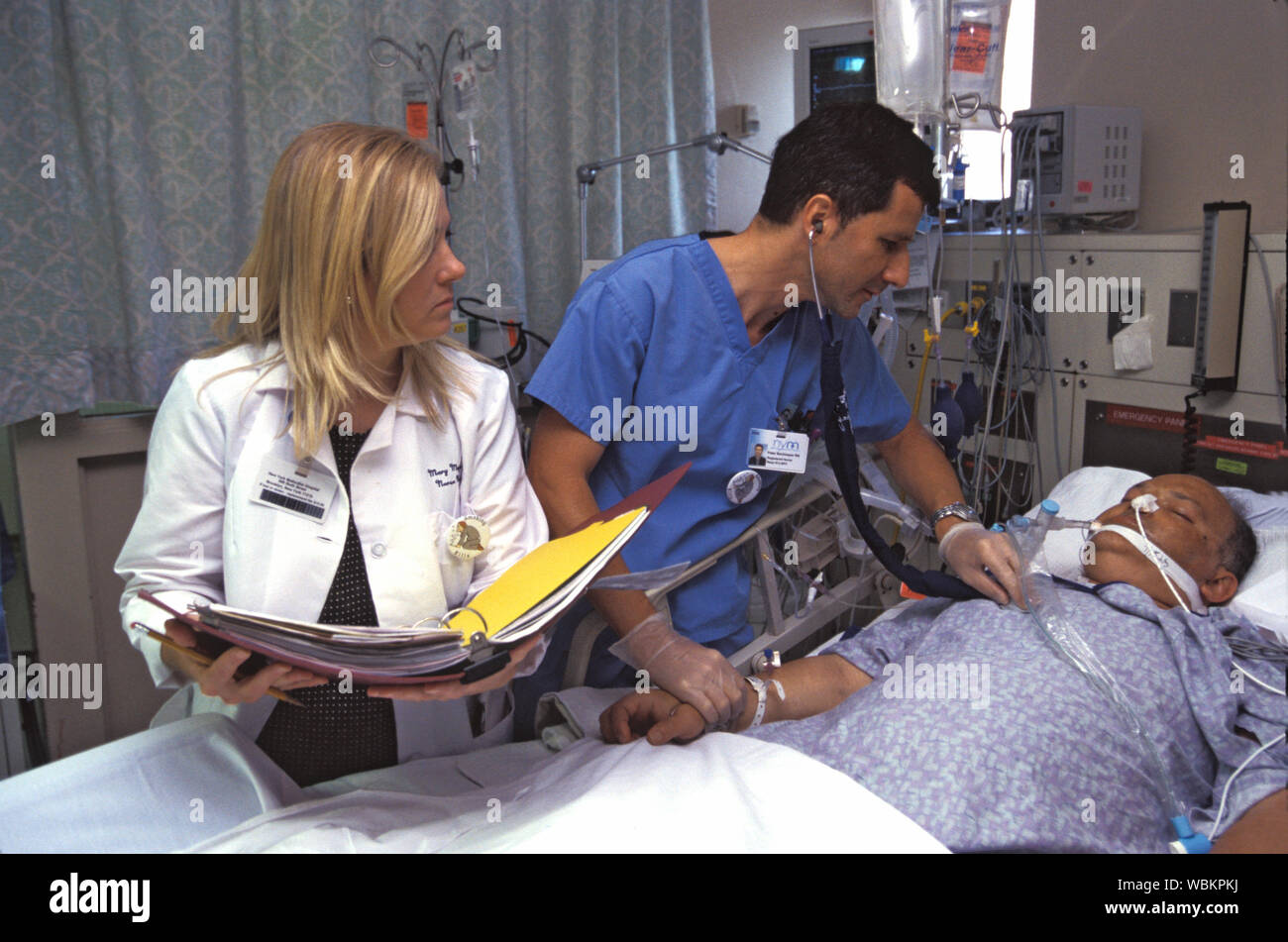Intensive care unit in a major New York Hospital Stock Photo - Alamy