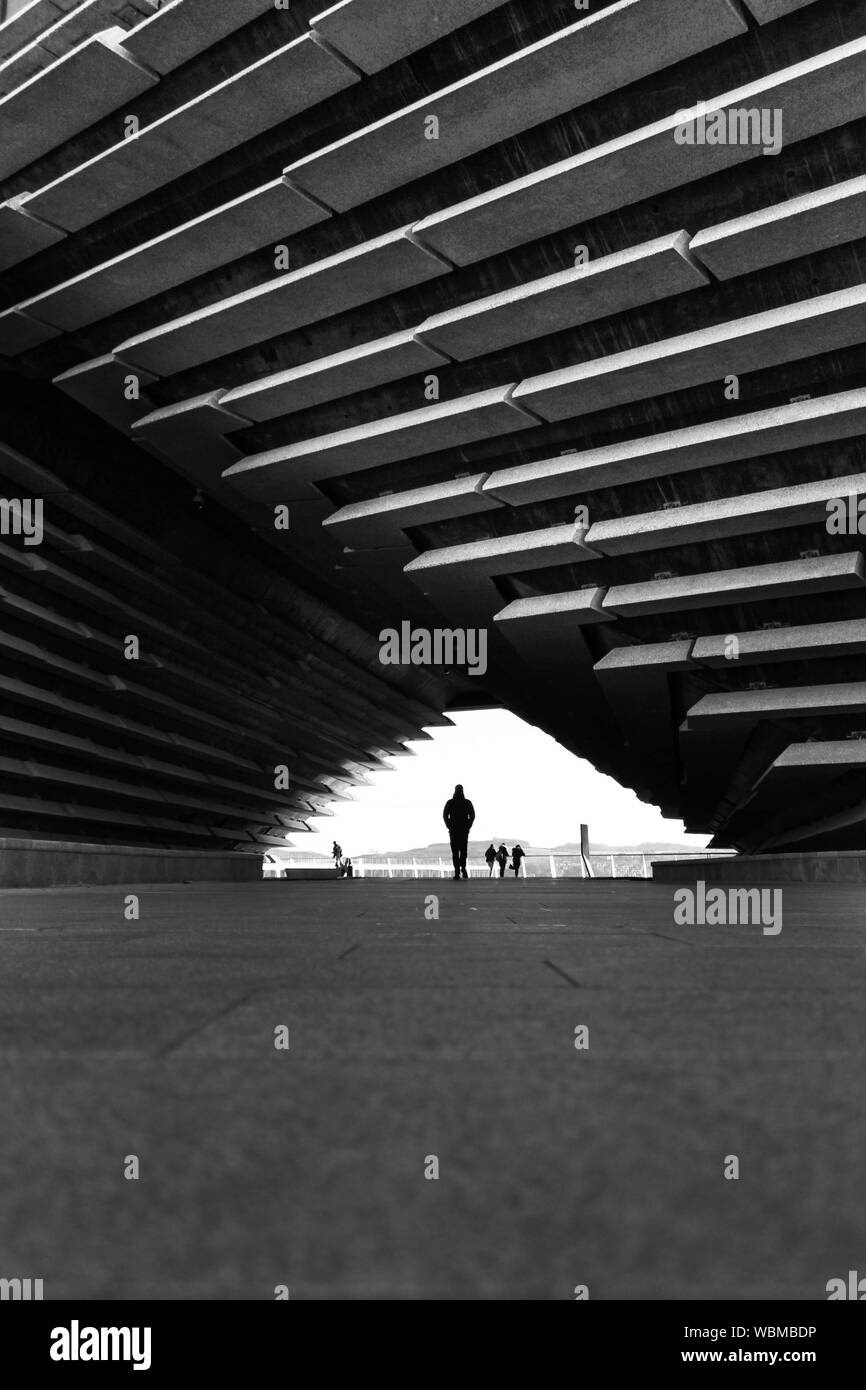 Dundee museum building hi-res stock photography and images - Alamy