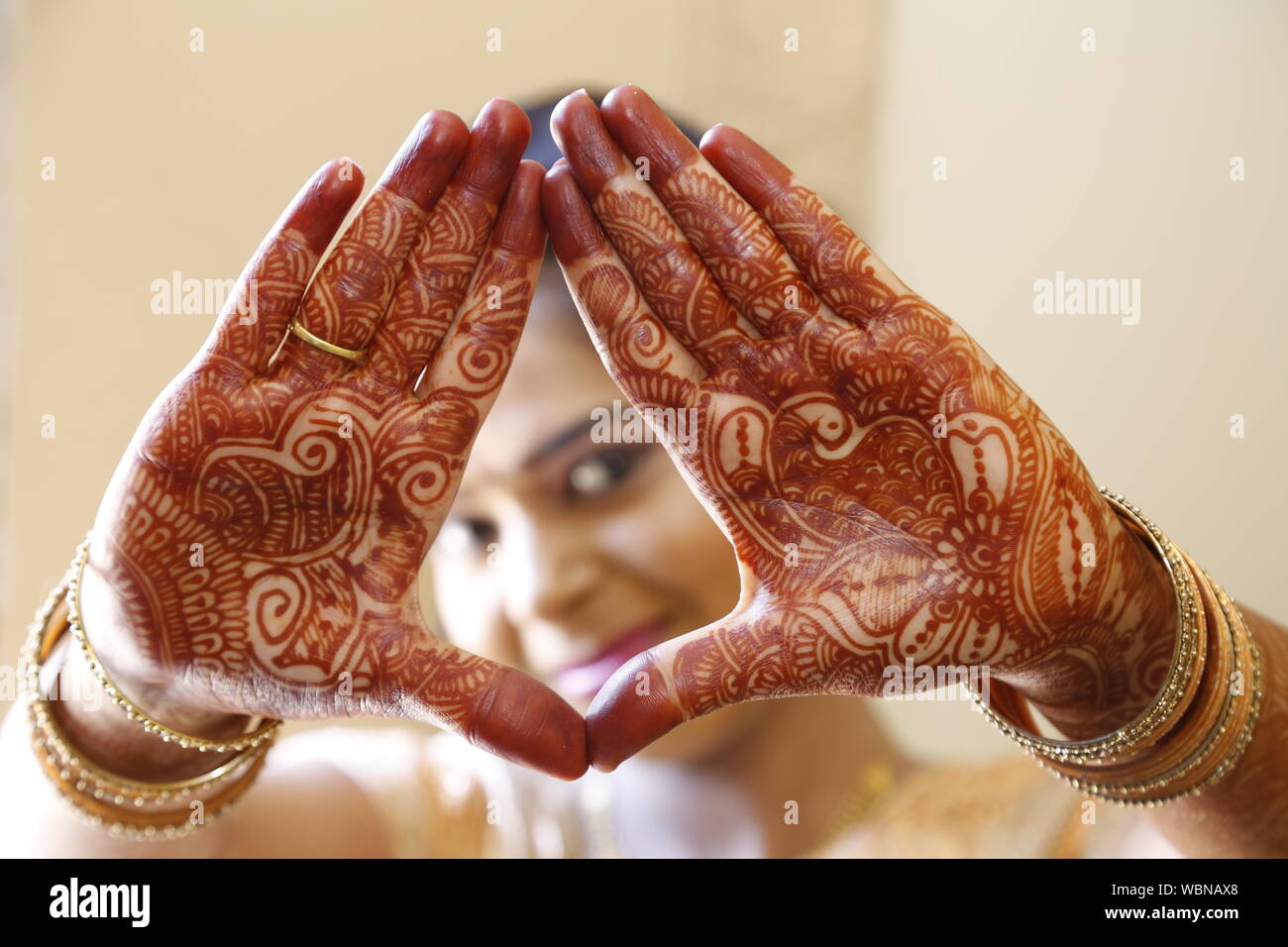 Henna tatoos hi-res stock photography and images - Alamy Henna tatoos hi-res stock photography and images - Alamy