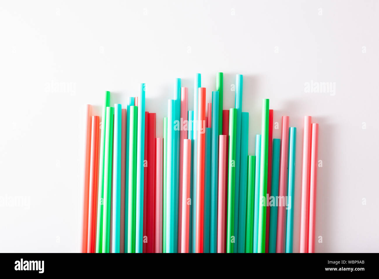 Single use plastic drinking straws Stock Photo - Alamy