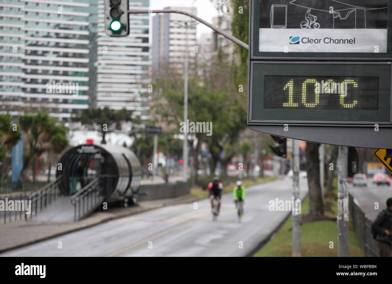 Curitiba, Brazil. 25th Aug, 2019. Thermometer in downtown Curitiba ...